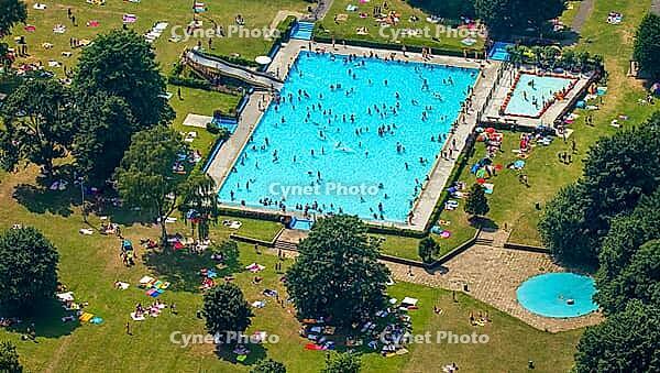 Werne outdoor pool with swimming pool, paddling pool and sunbathing ...